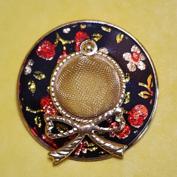Vintage | Jewelry | Vintage Hat Enamel Pin Brooch W Bow Gold Tone Mesh ...